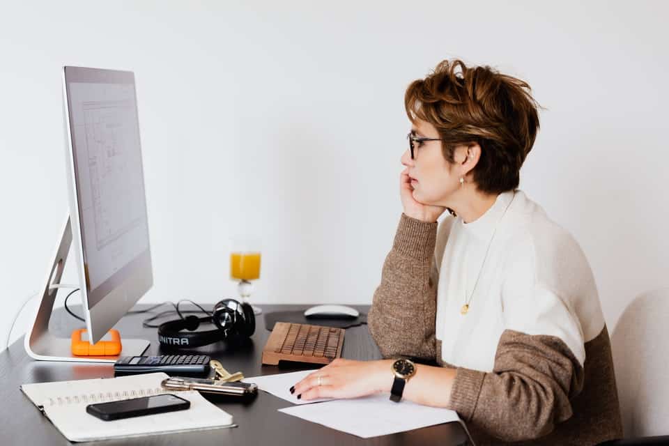 Why Are Graphic Designers Paid So Little 5 Reasons All Free Mockups Why Are Graphic Designers Paid So Little 5 Reasons All Free Mockups